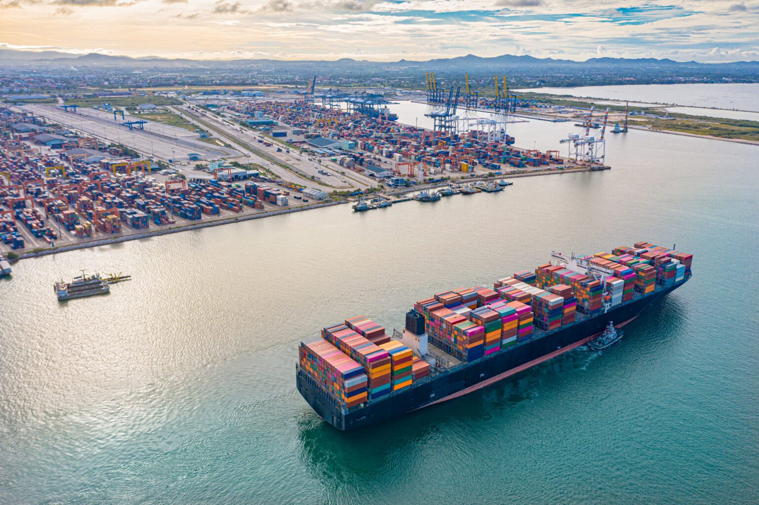 What is FCL? | Understanding Full Container Load Shipping